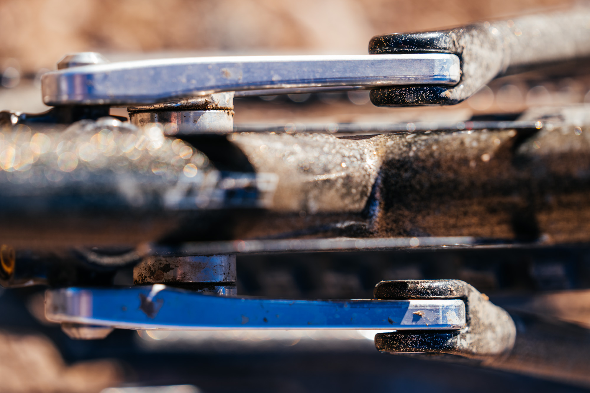 An Evolved Steel Trail Bike: REEB Cycles SST Full Suspension Review ...
