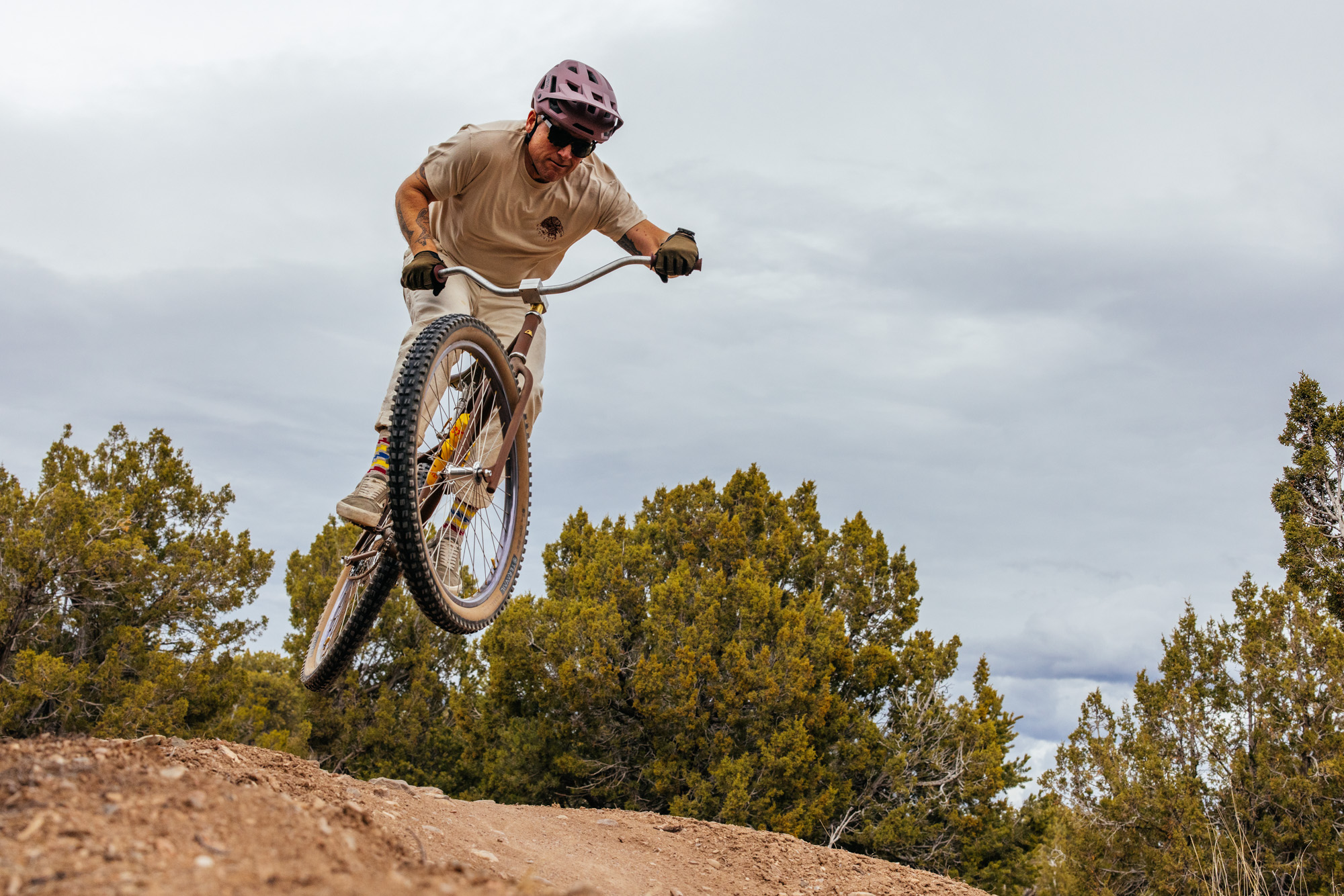 Monē Bikes SB2 Review: Cruisin’ for a Bruisin’ – John Watson & Cari ...
