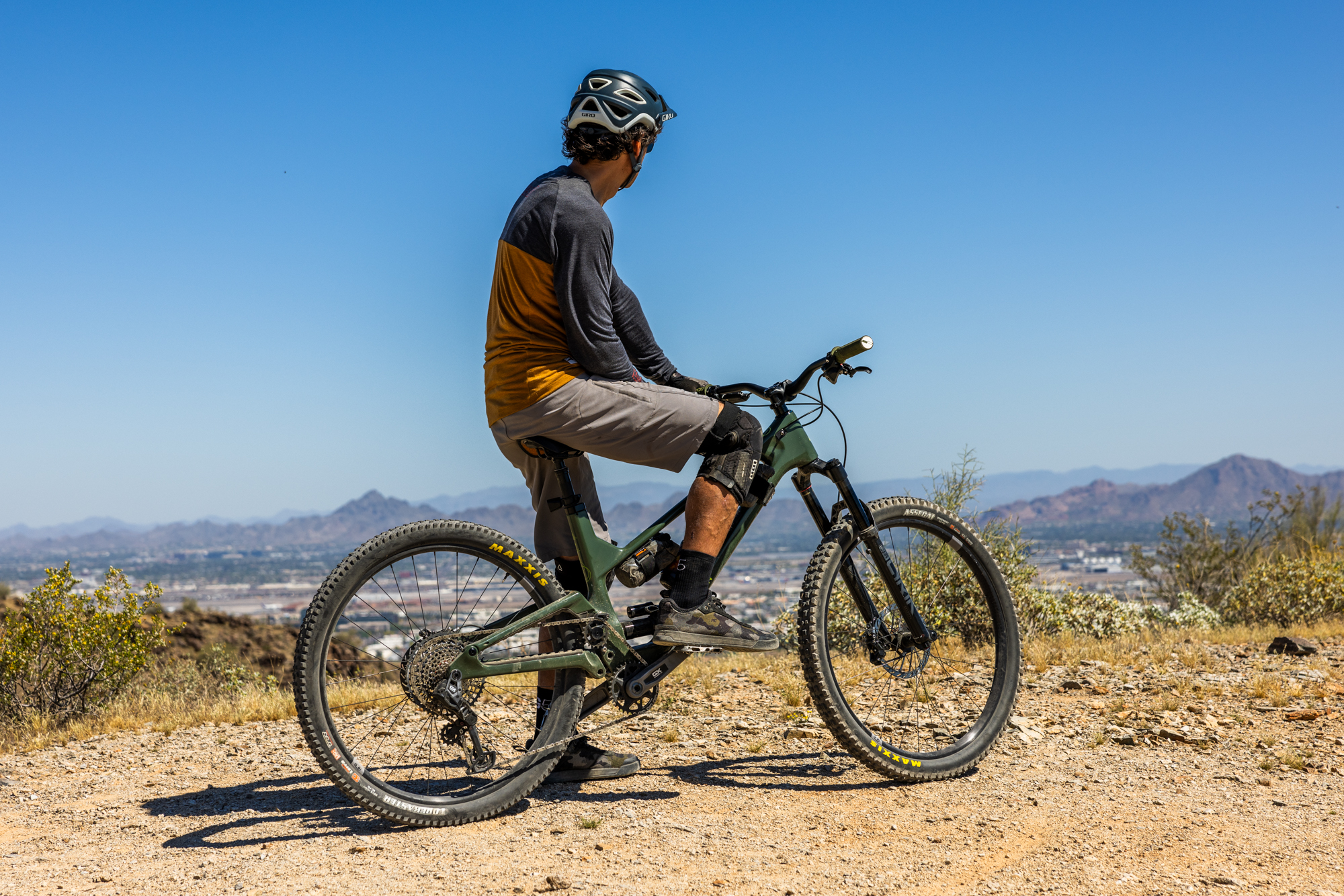 The Dust-Up: John Is Sizing His Bikes Wrong – Travis Engel | The Radavist | A group of ...