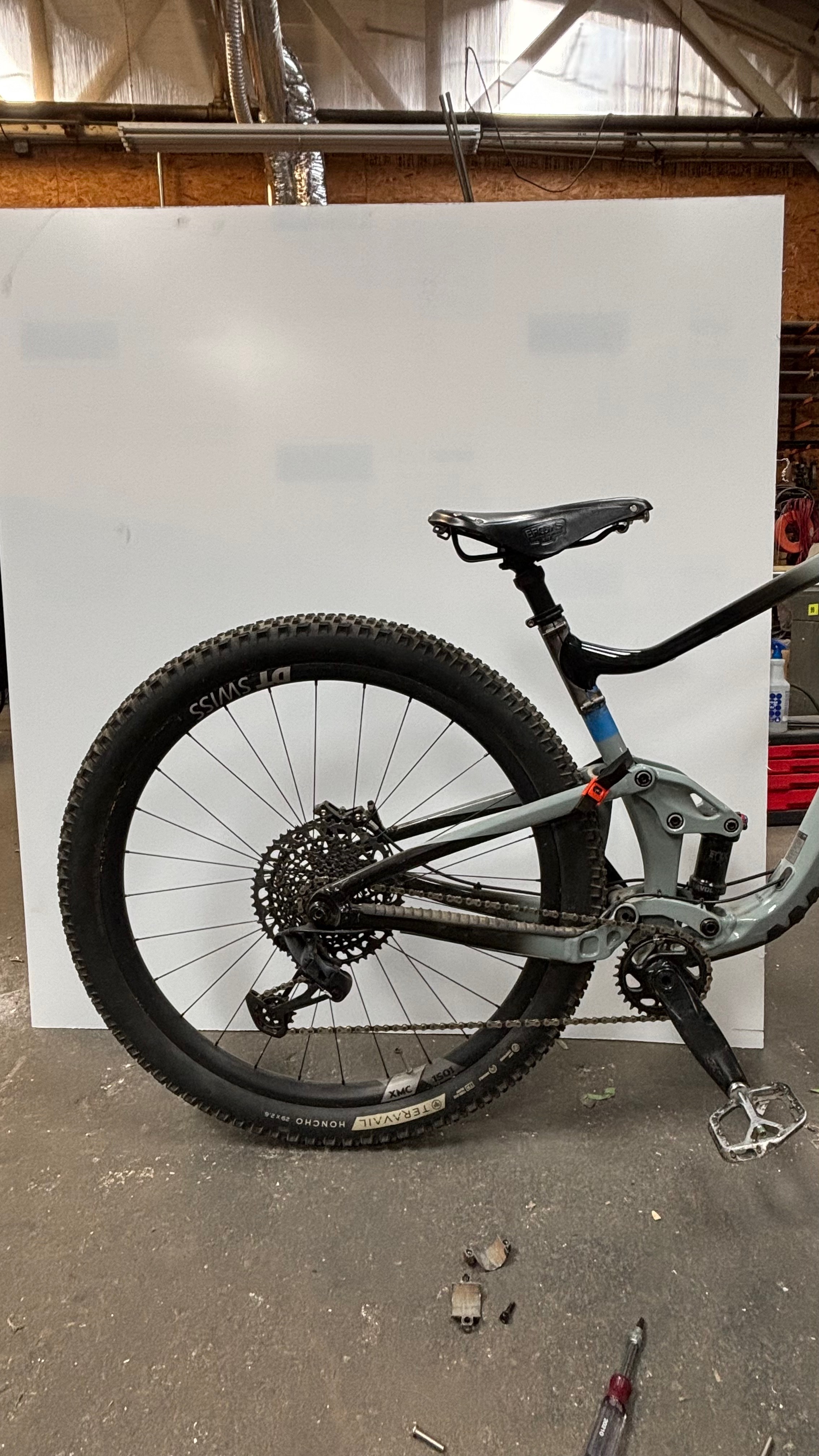 Tinker Tantrums: A Custom Seatpost Rack By Souvenir Cycles – Travis ...