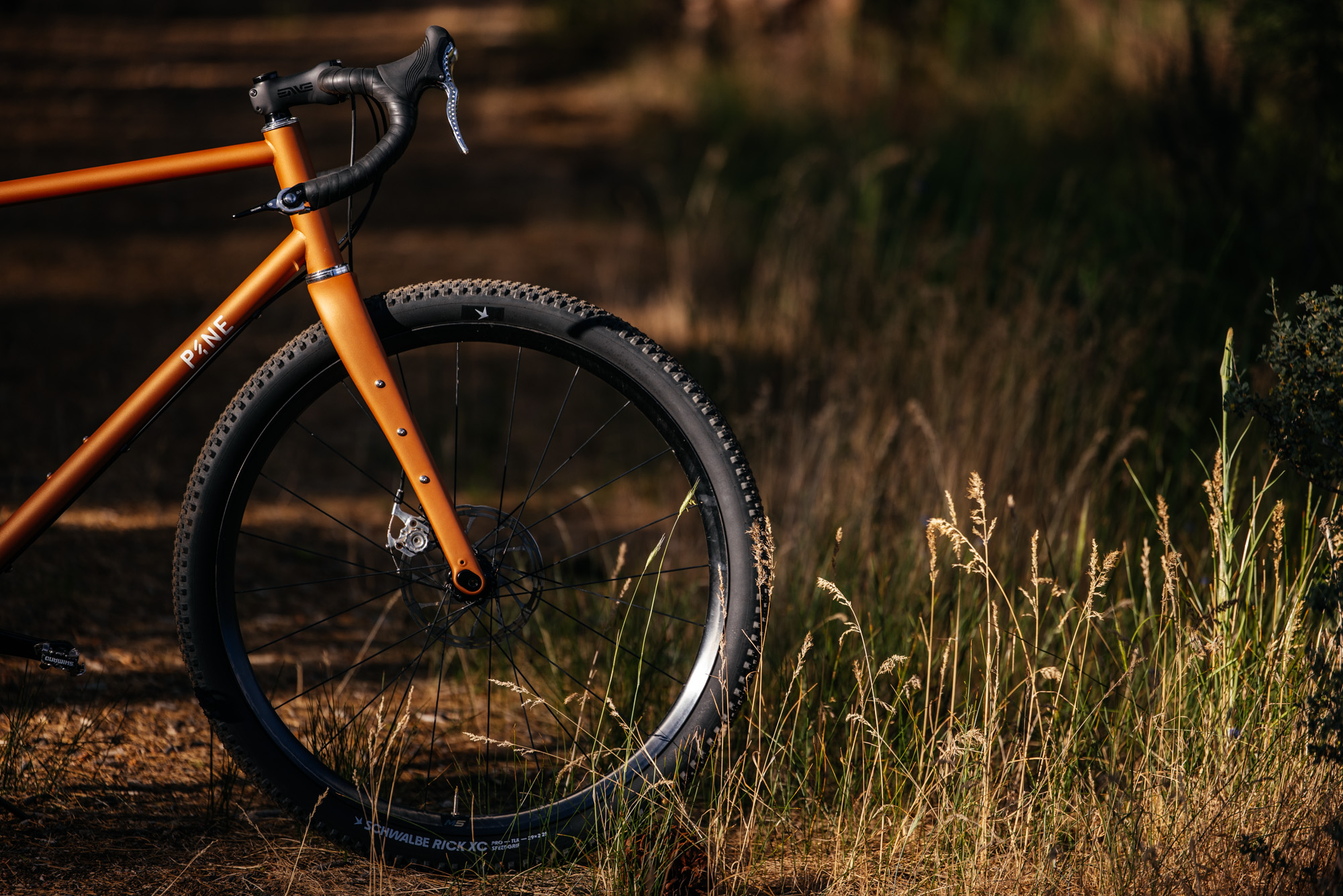 The All-New Pine Cycles FRST Gravel Bike Clears a 2.3″ Tire – John Watson & Kevin Mcclelland ...