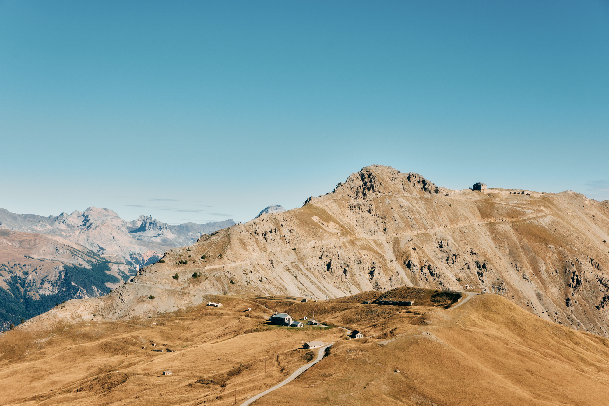 Le Pilgrimage Gravel 2025: Beautifully Brutal – Simon Rosemolen, Cyril ...