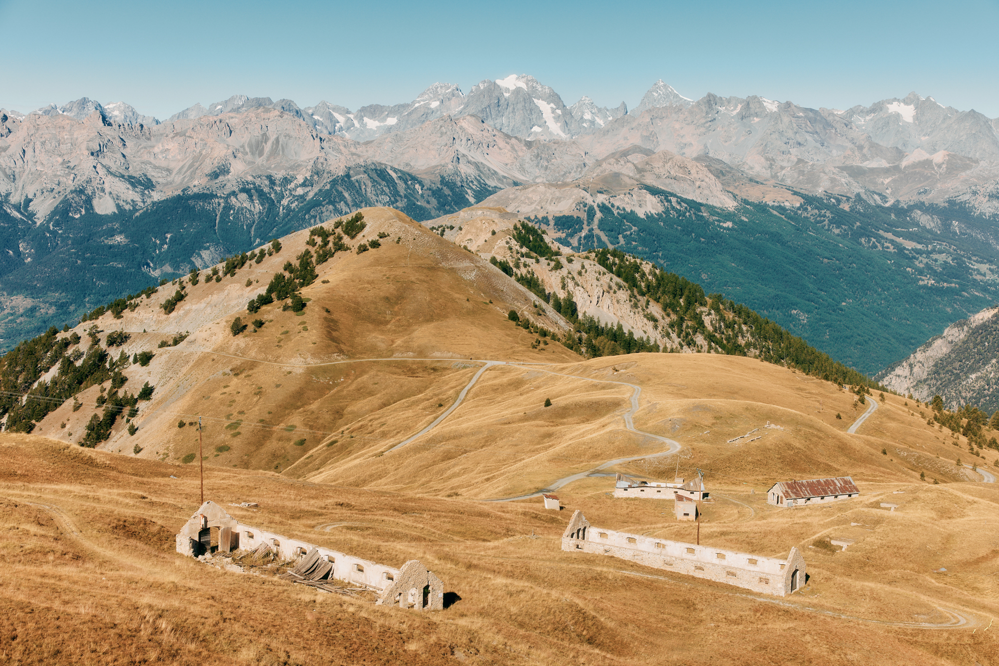 Le Pilgrimage Gravel 2025: Beautifully Brutal – Simon Rosemolen, Cyril ...
