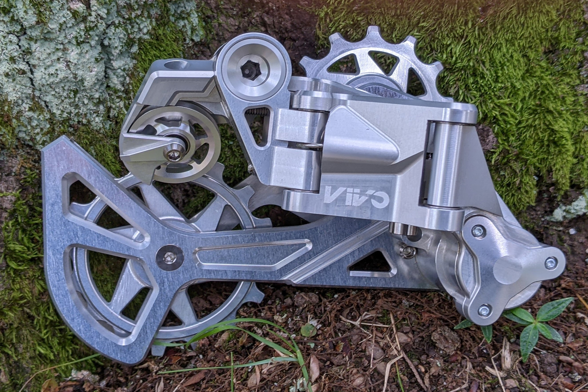 Vivo Updates F3 Shifter and Enduro Derailleur II | The Radavist | A ...