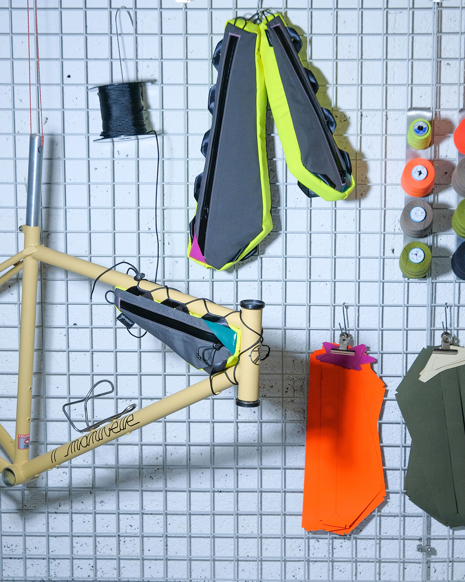 Cycles Manivelle Frame Bags | The Radavist | A group of individuals who ...