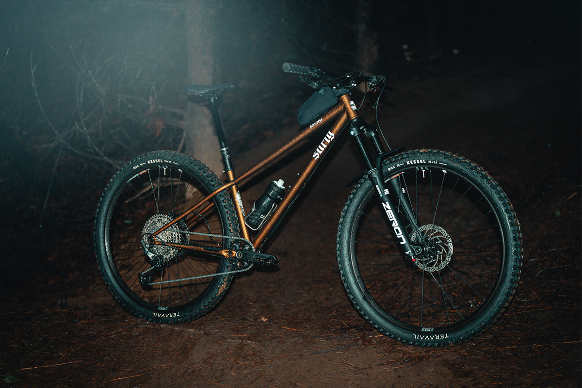 Surly Summons the Sorceress: A 140mm Travel Modern Trail Hardtail | The ...
